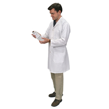 Laboratory Coats, Men and Women | Carolina Biological Supply