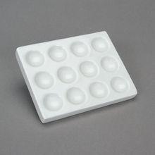 Economy White Porcelain Spot Plate | Carolina Biological Supply