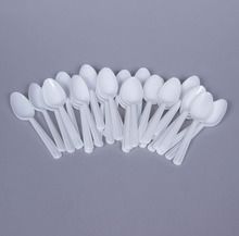 Spoon, Plastic, Pack of 100 | Carolina Biological Supply