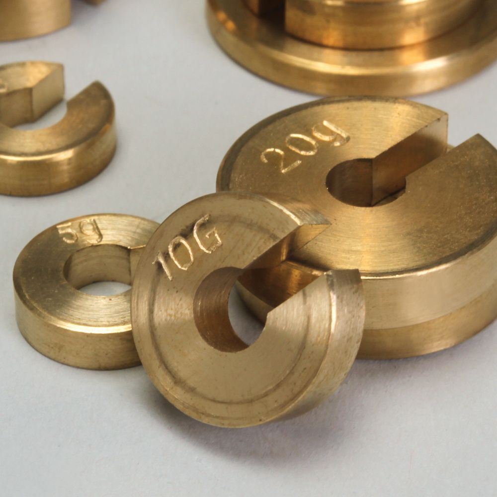 Eisco® Brass Slotted Mass Set | Carolina Biological Supply